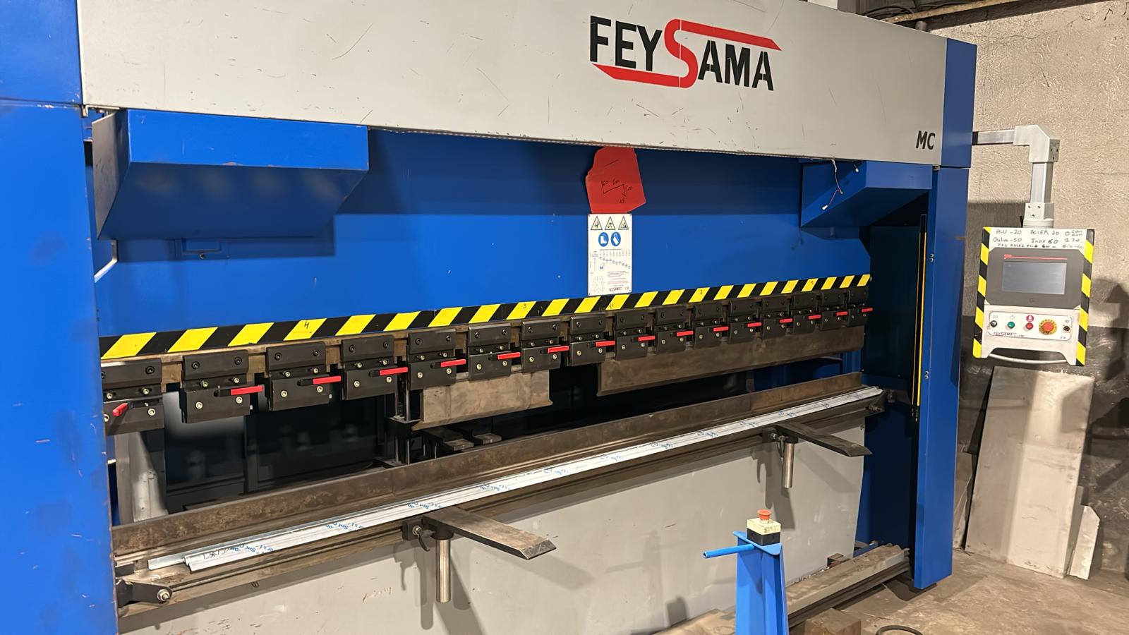 Presse plieuse MCPH 3050x135 CN - Feysama: Machines-outils industrielles